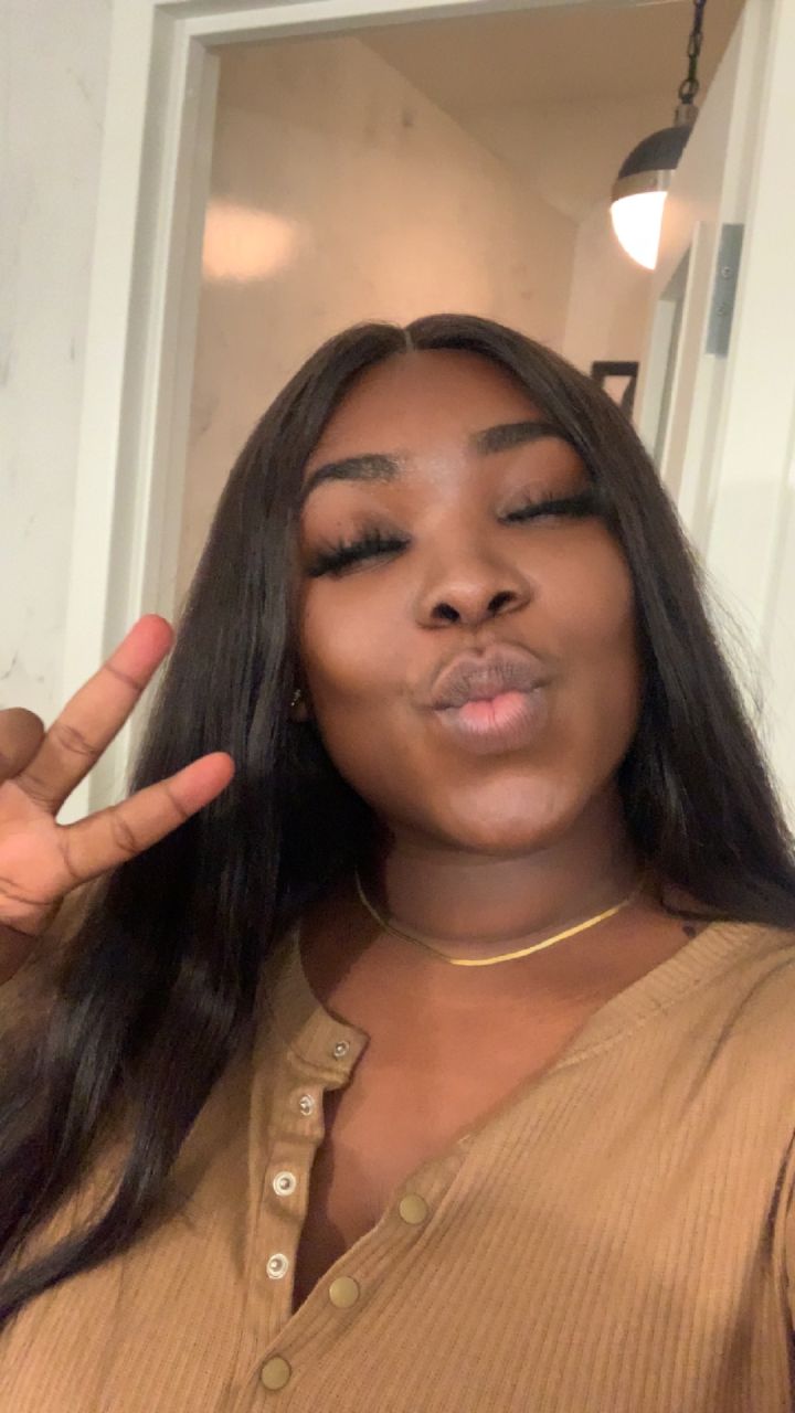 Professional Cuddler in Toronto, Ontario, CA | Ivy02