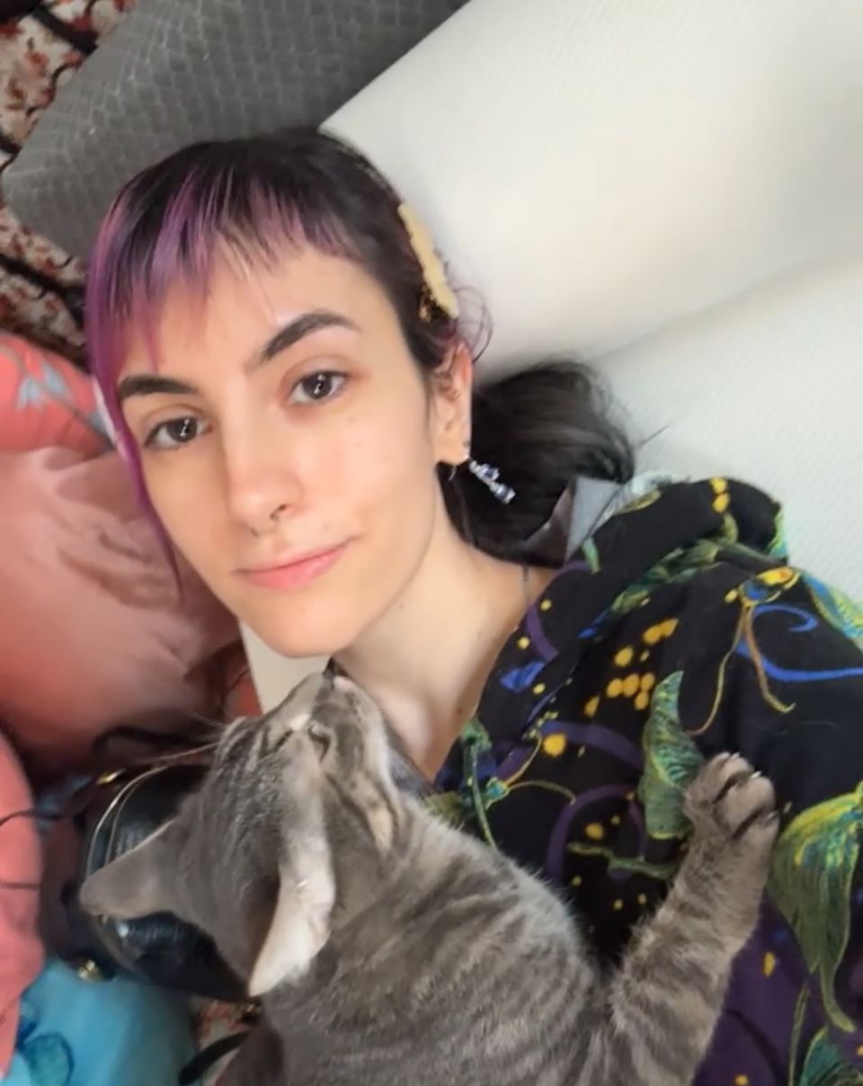 Professional Cuddler in Baltimore, Maryland | cuddl3bugg