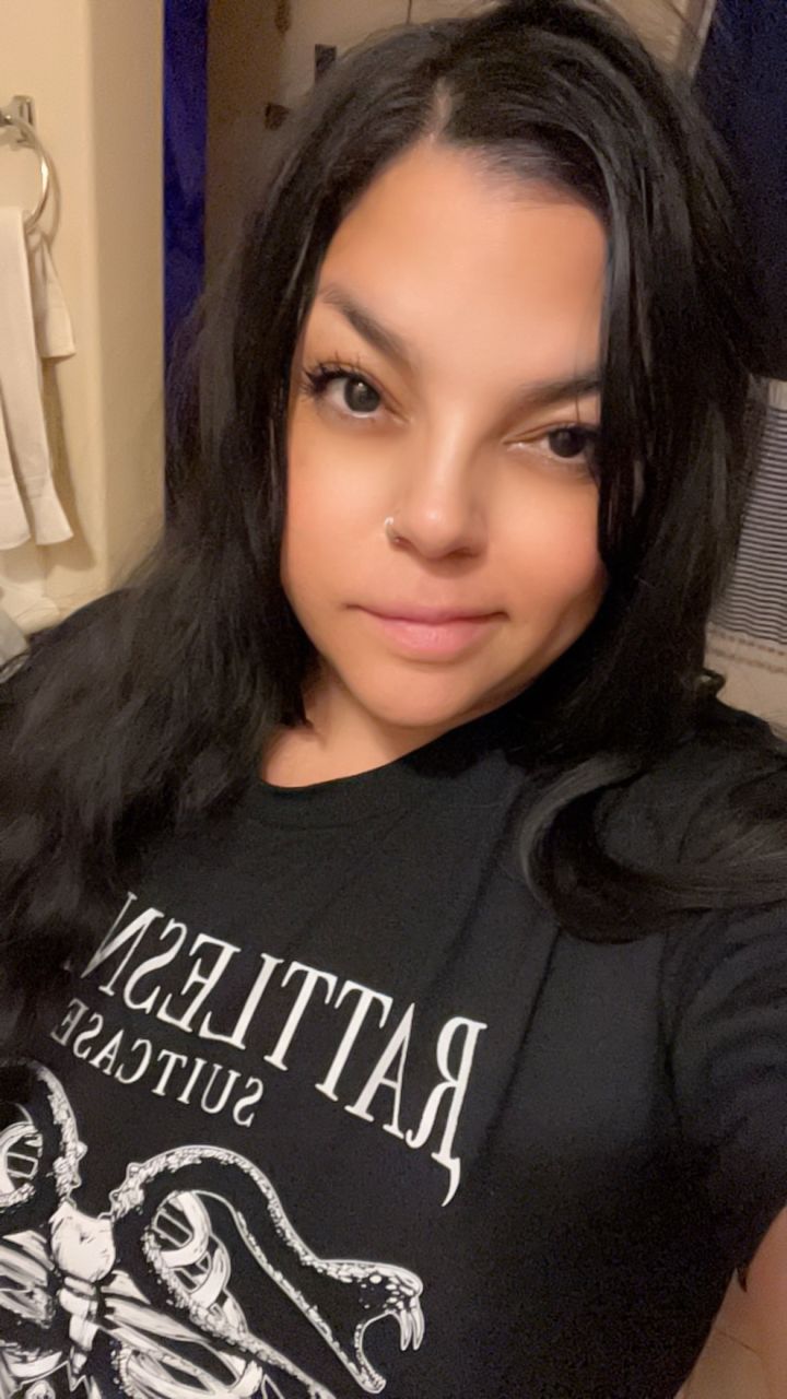 Professional Cuddler in Tucson, Arizona | Short_Stack14