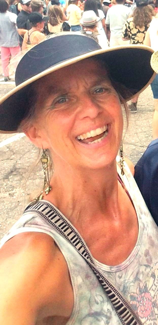 Professional Cuddler in Minneapolis, Minnesota | Wellwithin