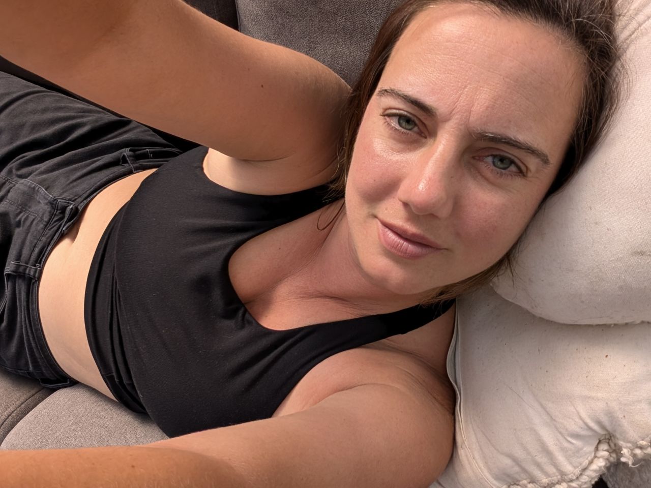 Professional Cuddler in Melbourne, Victoria | Vespurrrr