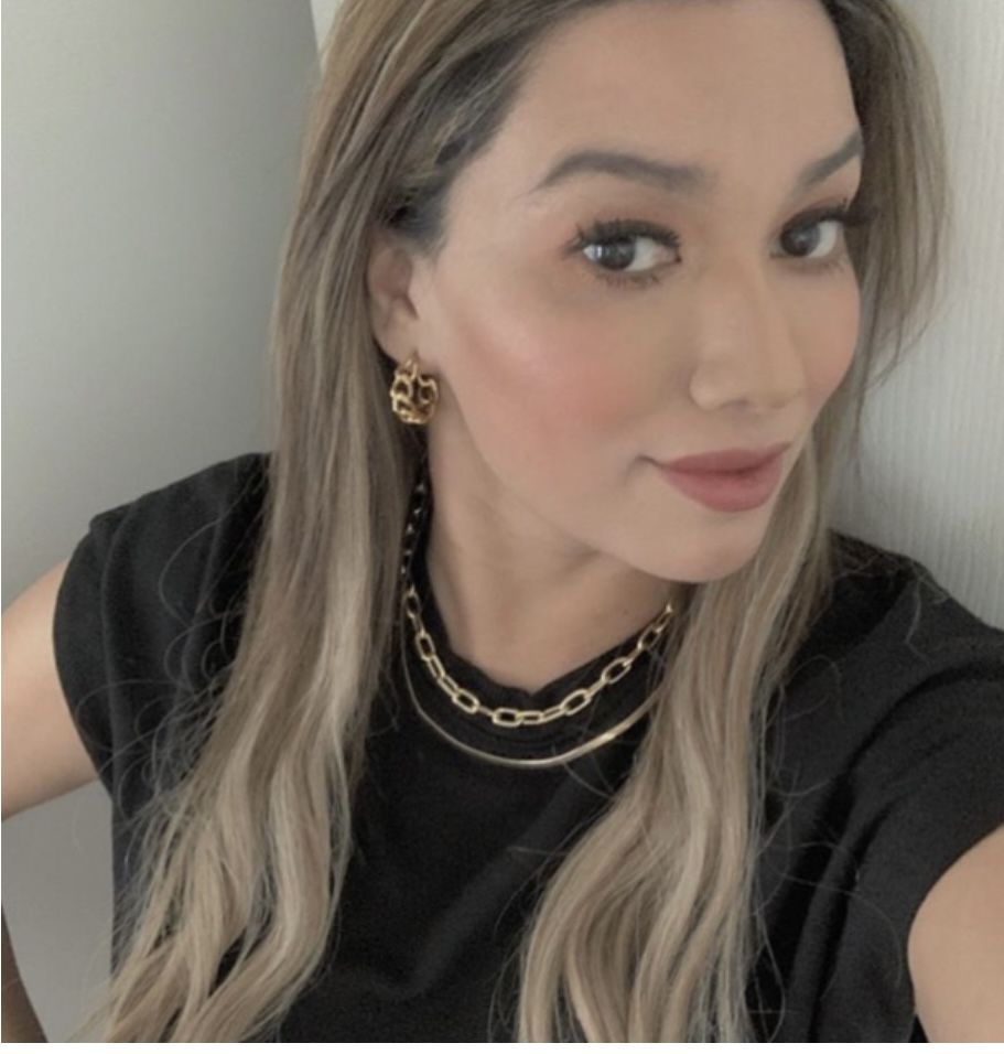 Professional Cuddler in Mississauga, Ontario | analea