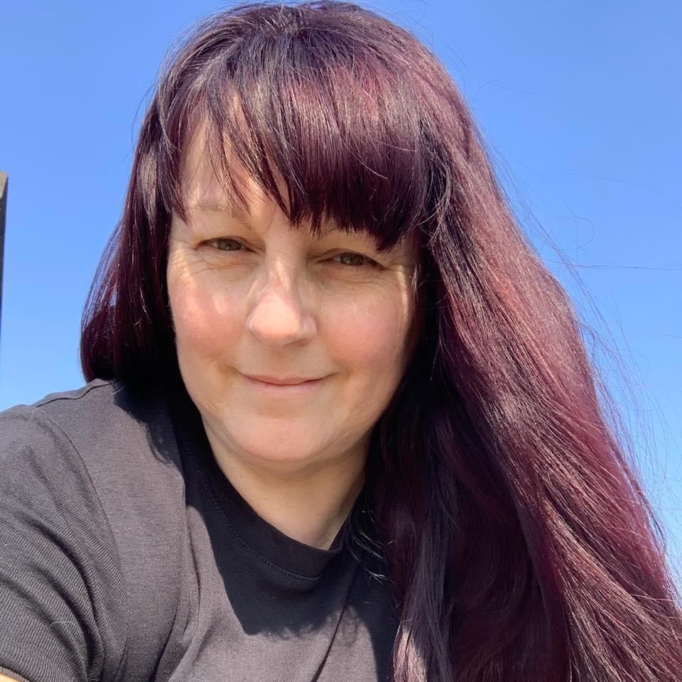 Professional Cuddler in Petersfield, England | amanda54971